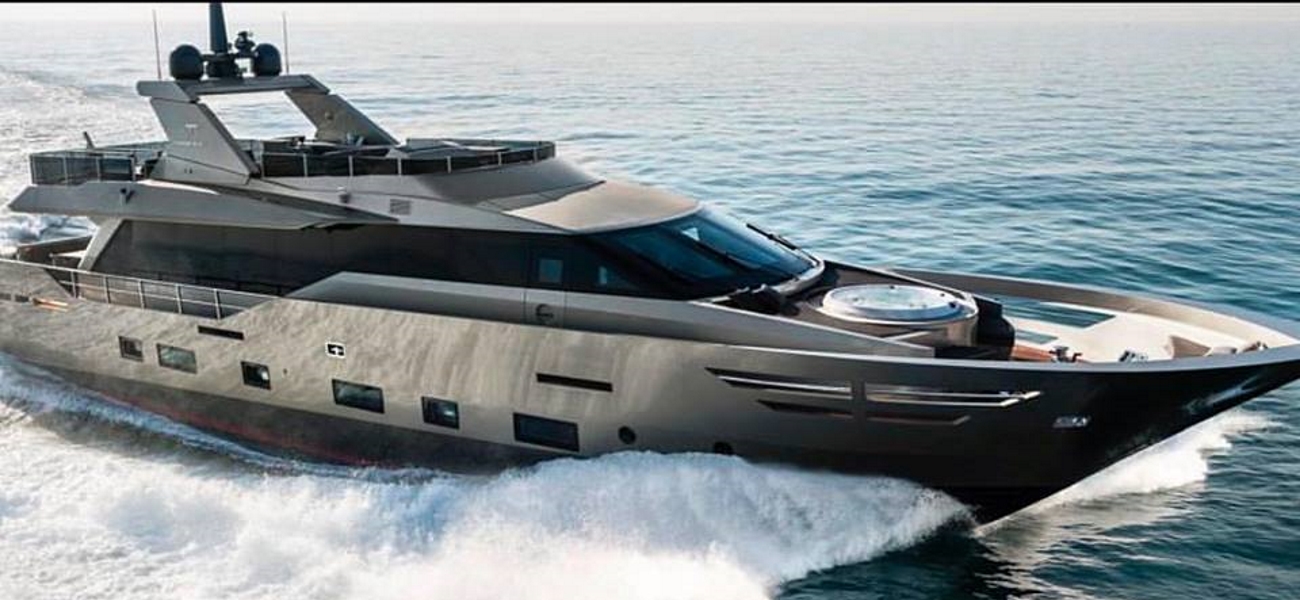 Shadow - Boat Hire Sydney